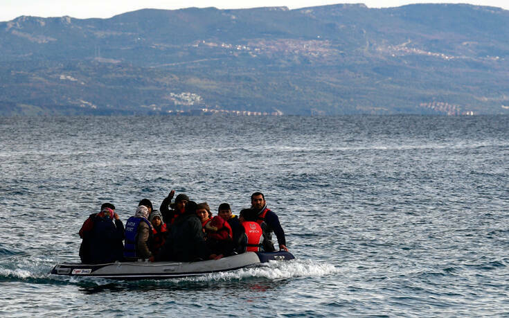 Βάρκα με 19 πρόσφυγες και μετανάστες έφτασε τα ξημερώματα στη Λέσβο ...
